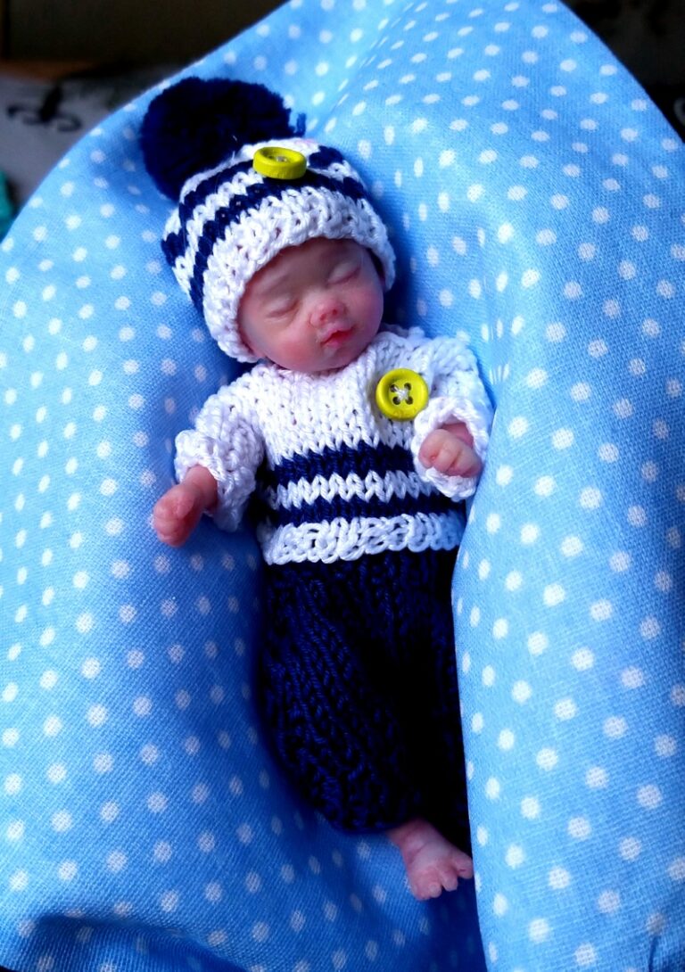 Mini hyper realistic baby dolls for sale | Kovalevadoll -tiny silicone ...