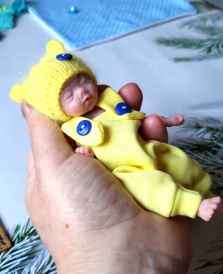 Mini hyper realistic baby dolls for sale | Kovalevadoll -tiny silicone ...